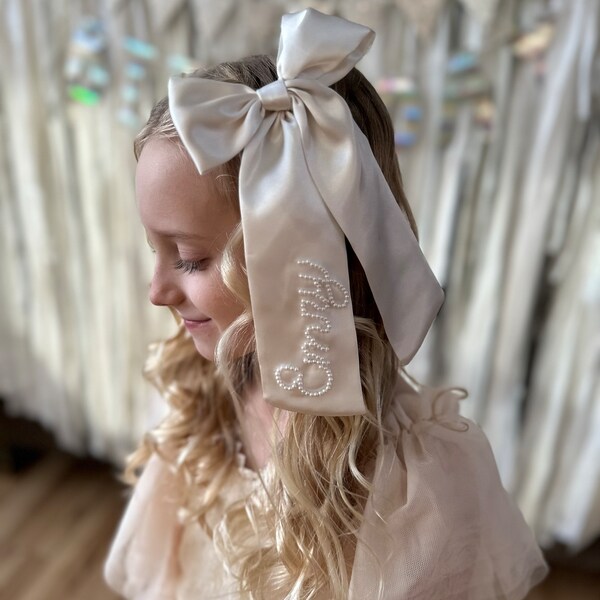 Bespoke Ivory Custom Name Beaded Bow With Pearls - Etsy