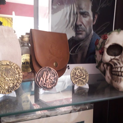 UNCHARTED 4 Avery's Pirate Recruitment Coin - Etsy
