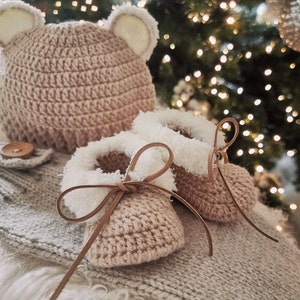 Unisex Crochet Baby Set Oatmeal Baby Booties Bear Hat Fur Shoes ...