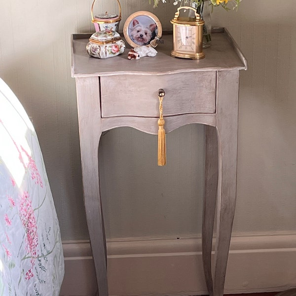 Country Chic Vintage Grey White Hand Painted Folding Butler's Tray Side ...