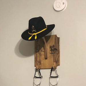 Stetson Holder With Spur Hooks - Etsy