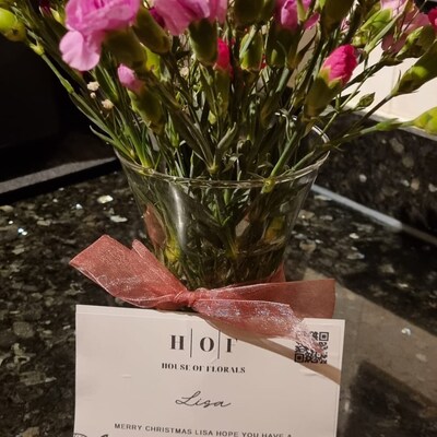 LETTERBOX FLOWERS FRESH Send Some Letterbox Love Personalised Note ...