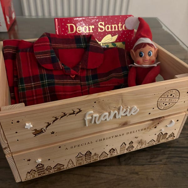 Personalised Hanger Tags | Hanger Place Cards | Hanger Place Names ...