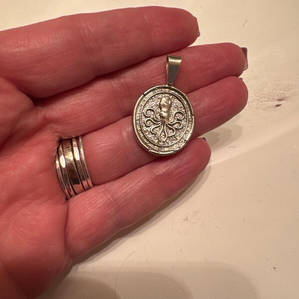 Ancient Octopus Signet Coin Pendant | 925 Sterling Silver | Vintage ...