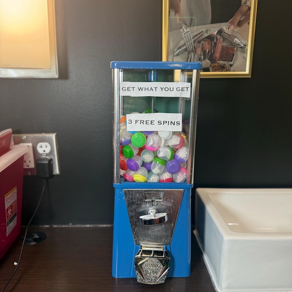 Teacher Student Classroom Reward System Capsule Vending Machine With ...