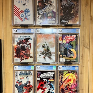 Comic Book Wall Mount Display Shelf - Etsy