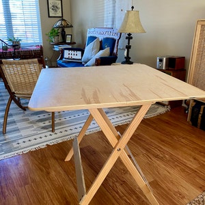A Folding Table That Gives You small Space Style and Fits Your Budget ...