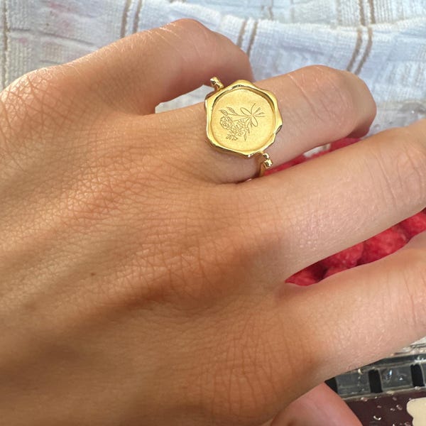 Birth Flower Signet Ring Personalized Signet Ring Custom Birth Month ...