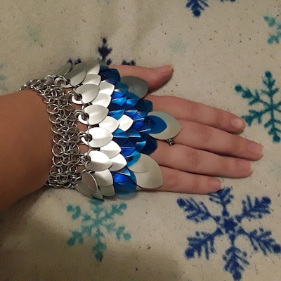 Purple Haze Dragon Scale Mail Hand Armor custom Dyed - Etsy