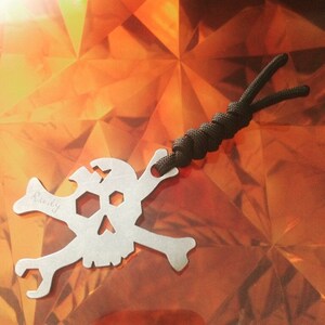 Cracked Skull EDC Keychain Multitool, Bottle Opener, Key Tool Steel ...