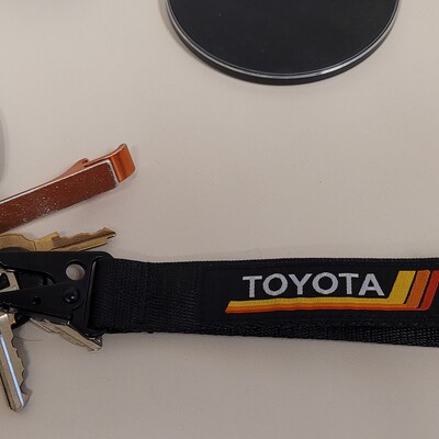 Vintage Heritage Stripes Toyota Keychain Lanyard, Metal Clip Key Ring ...