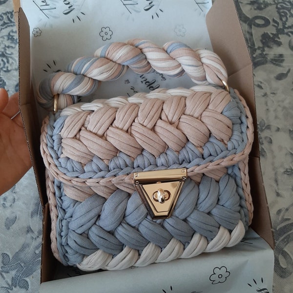 Crochet Raffia Oyster Shell Bag | Pearly Mussel Crossbody Bag | Knitted ...