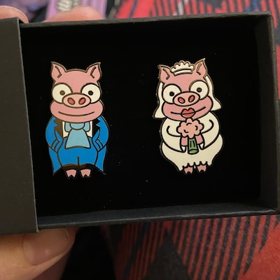 Simpsons Wedding Cuff Links Pig Bride and Groom Enamel Lisa's Wedding ...