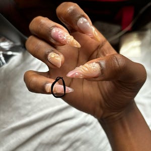 LYNETTE Ditsy Coquette Floral Press on Nails Hand Painted Flower Nails ...