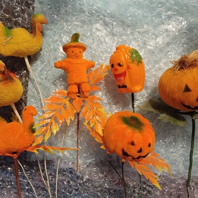 Vintage Wolf Creek Wooden Barn, Hand Made Folk Art Wood Building, Linda ...