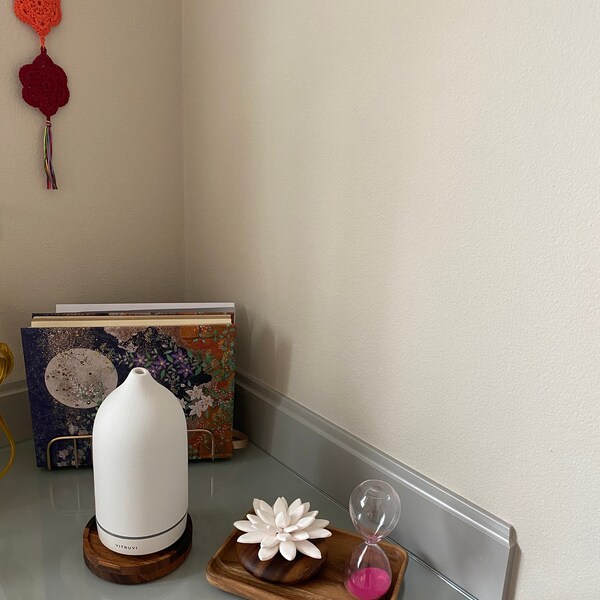 Oil Diffuser, Lotus Flower, Home Fragrance Diffuser. Natural Wood and ...