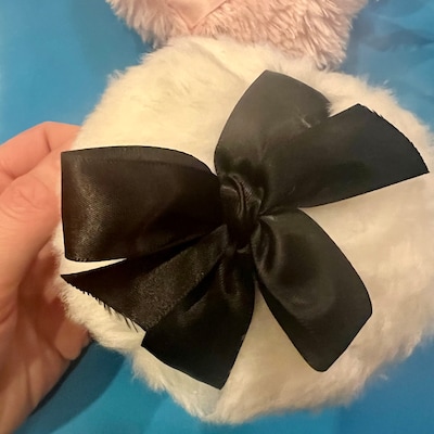 Luxurious Body Powder Puff, 4 Inches With Peach Ribbon Handle and Bow ...