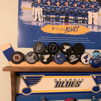 Custom Hockey Puck Display Case Hockey Puck Holder Display - Etsy