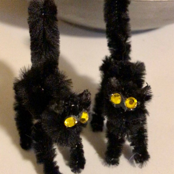 SURPRISE FUNNY FERAL! One Posable Chenille Stem, Pipe Cleaner Kitty Cat ...