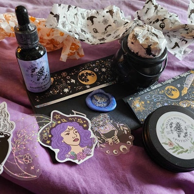 White Willow Iridescent Wand, Crystal Wand, Colors Shift Wand, Witch ...