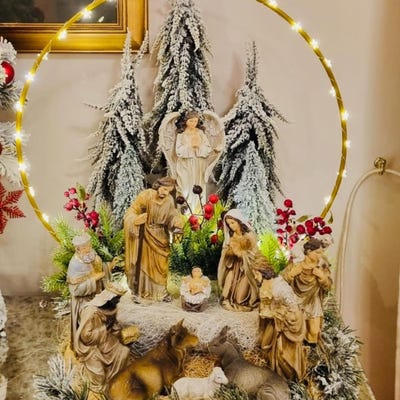 Hoop Centerpiece With Tiered Platform Stand. Metal Hoop Attached to a 3 ...