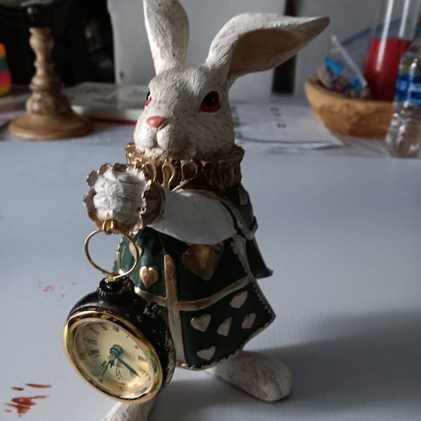 White Rabbit Clock Sculpture, Alice in Wonderland Resin Decor - Etsy