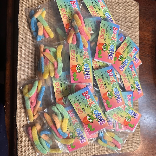 Bookworm Gift Tag - Treat Bag Tag Printable - Etsy