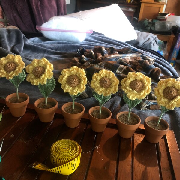 Crochet Sunflowers in a Pot PATTERN. Ukrainian Sunflowers. Sunflower ...