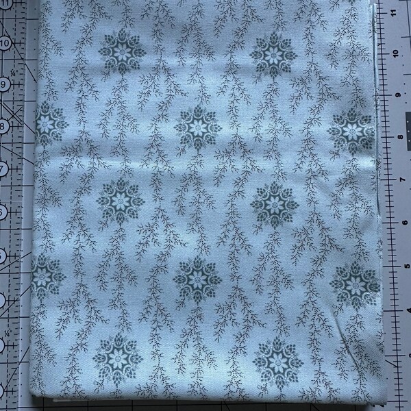 Montana Primrose Quilt Pattern Edyta Sitar Fabrics Laundry Basket ...