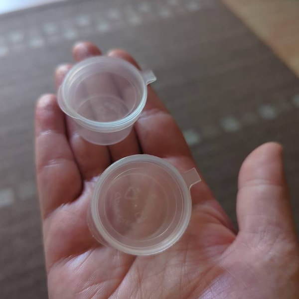 Mini 10ml Hinged Lid Pots - Holds 2 Teaspoons Full - Food/art/craft ...