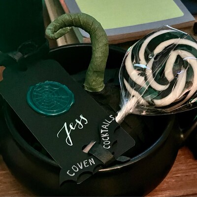 Black & White Love Heart Lollipops, Halloween Lollies, Candy Lollies ...