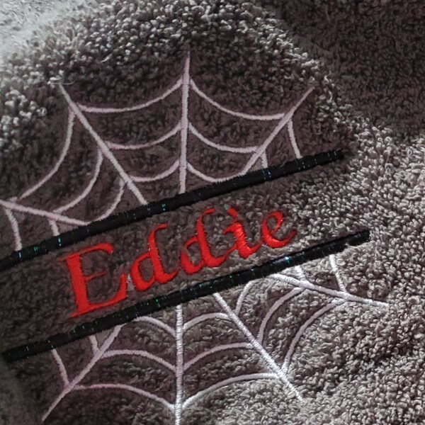 Split Spider Web Embroidery Design. Spider Web Embroidery Designs ...