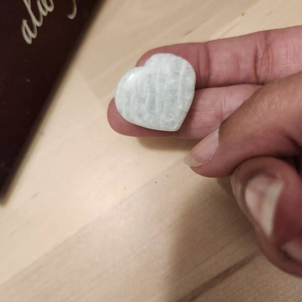 Amethyst Puffy Mini Hearts 1 Inch Pocket Heart Mini Puffy Crystal Heart ...