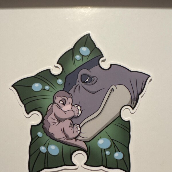 The Land Before Time Inspired Littlefoot and Mother Cartoon Tree Star ...