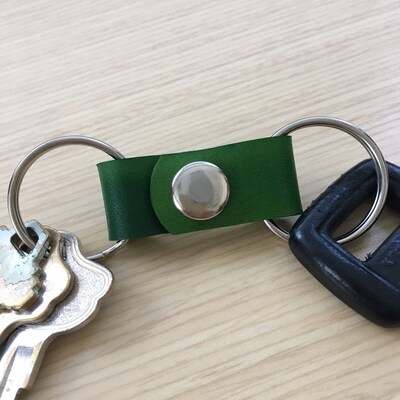 15 Hand Dyed Colors Key Keeper Ring Leather Key Chain Snap Holds 3 Key ...