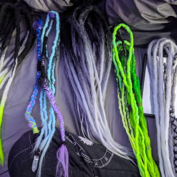 Set Viking of Scrunchies With Dreadlocks for Quick Hairstyles ...