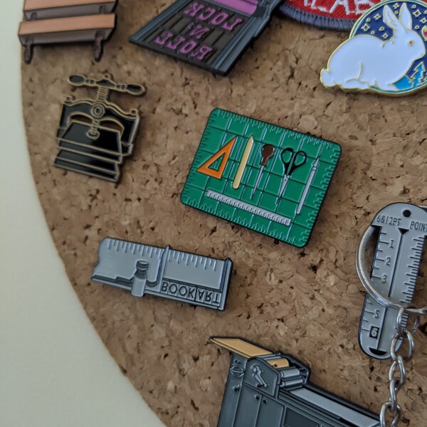 Letterpress Metal Type Composing Stick Enamel Pin - Etsy