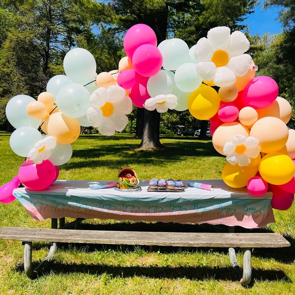 128pcs Daisy Flower Balloon Garland Arch Kit | 60s 70s Party | Two ...