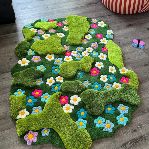 Cute Keyboard Rug for Cubicle Decor, Small Tufted Desk Mat, Wrist Rest ...
