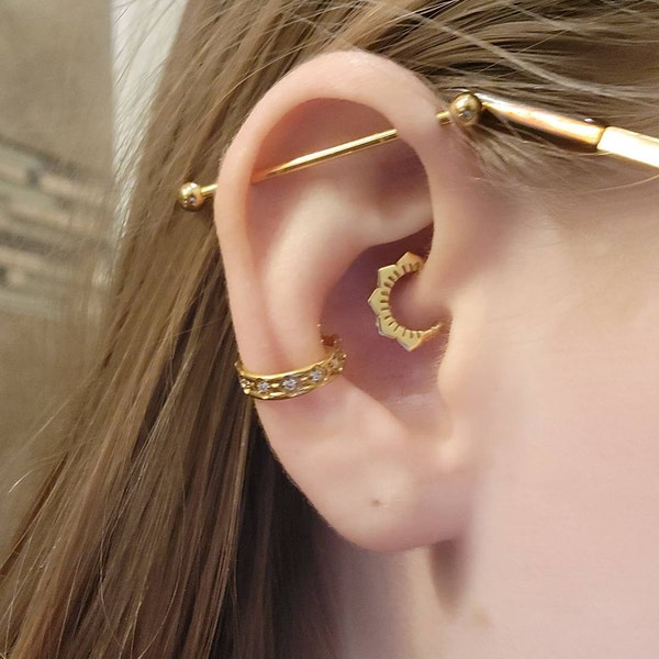 G23 Titanium Triple Wide Conch Earring With Gems, 12mm Conch Clicker ...