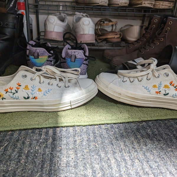 Converse Custom Floral Embroidery / Converse Custom Name / Gift for ...