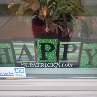 REVERSIBLE St Patricks Day and Easter Decor, Wood Happy Easter Sign ...