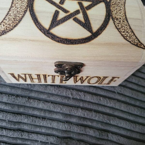 Mini Travel Altar Tin, Offering Box, Witchcraft Box, Brigid's Cross ...