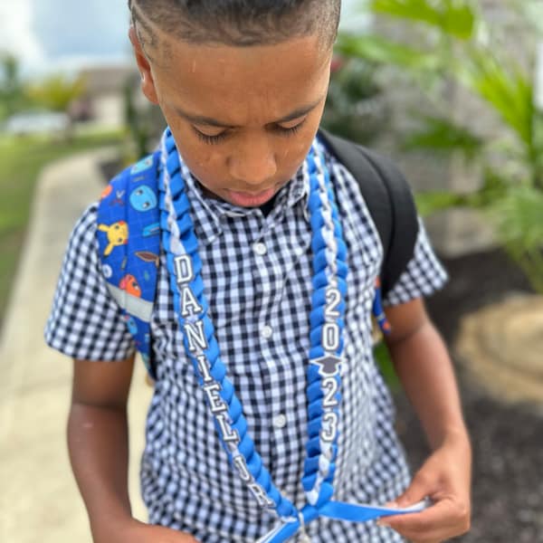 ELEMENTARY • MIDDLE SCHOOL • Graduation Lei • 2025 • Grad • Gift ...