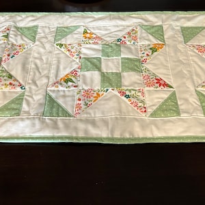 Framed Florals Quilted Placemat Pattern Digital Download by Tulip ...