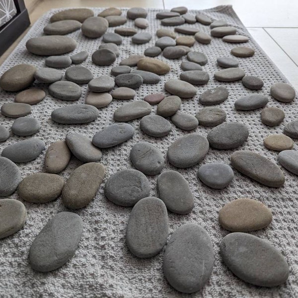 Flat Sea Pebbles. Oval, Semi-round Beach Pebbles 35-50 Mm (1.3-1.9") 30 ...