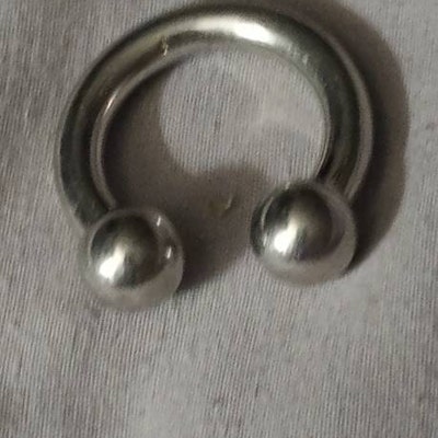 Titanium Surface Piercing, Dermal Piercing Implant Internally Threading ...