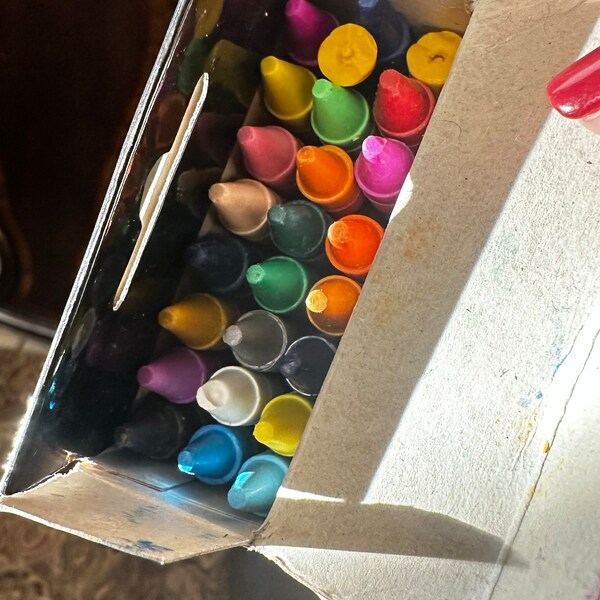 Offensive Crayons: Pot Pack, Funny Gag Gift, Sarcastic, Humor, Office Gift Christmas, Stocking ...