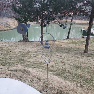 Garden Art Kinetic Wind Sculpture Yard Art Metal Garden Decor With Rock ...