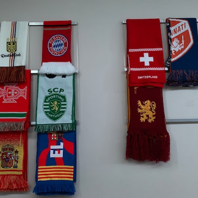 Sport Scarfs Display Rack Football Soccer Scarves Display Holder ...